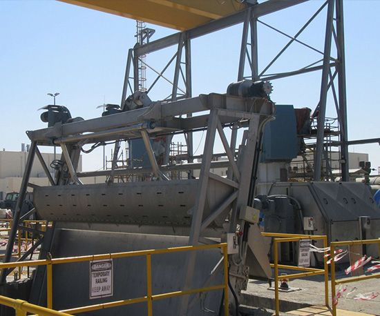 Cable Operated Screen - Wastewater Solution from DT
