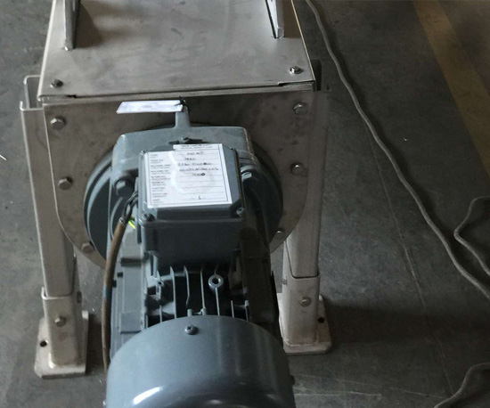 Screw Conveyors with compactor