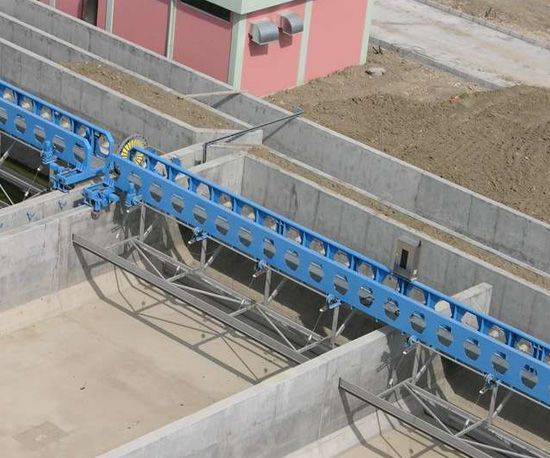 Longitudinal Scrapers