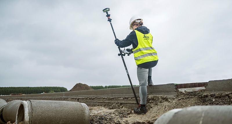 Leica GS05 GNSS Smart Antenna | Lightweight, Precise & Efficient ...